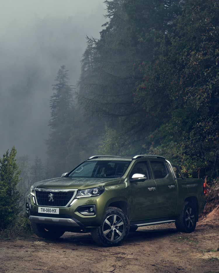 PEUGEOT LANDTREK 4X4 PICKUP | Available in 4X2 and 4X4 drive