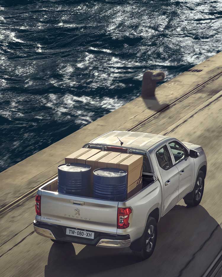 PEUGEOT LANDTREK 4X4 PICKUP | Available in 4X2 and 4X4 drive