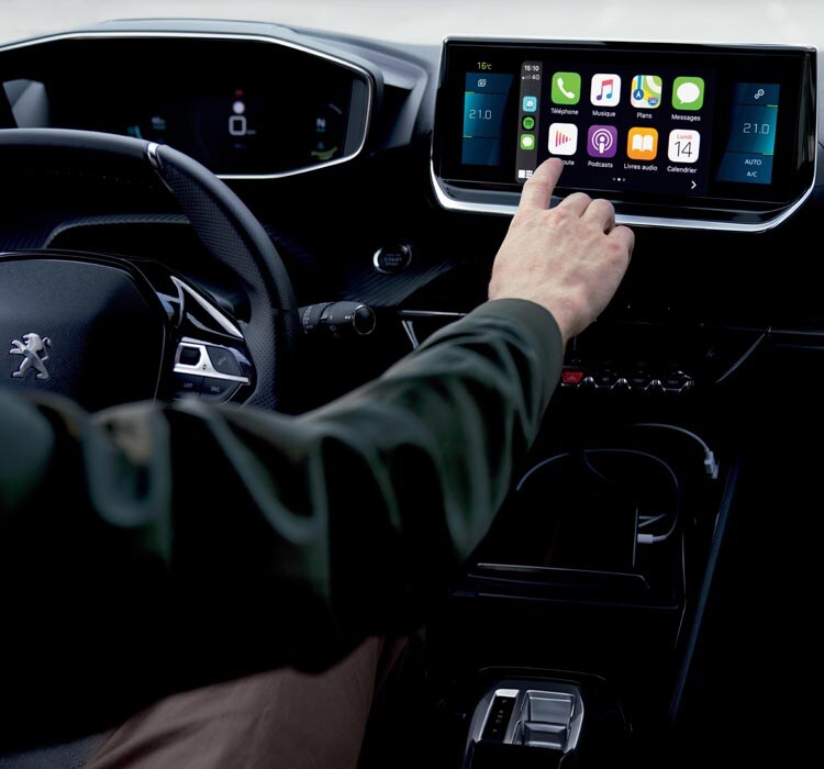 PEUGEOT 2008 | technical information, trims and prices.